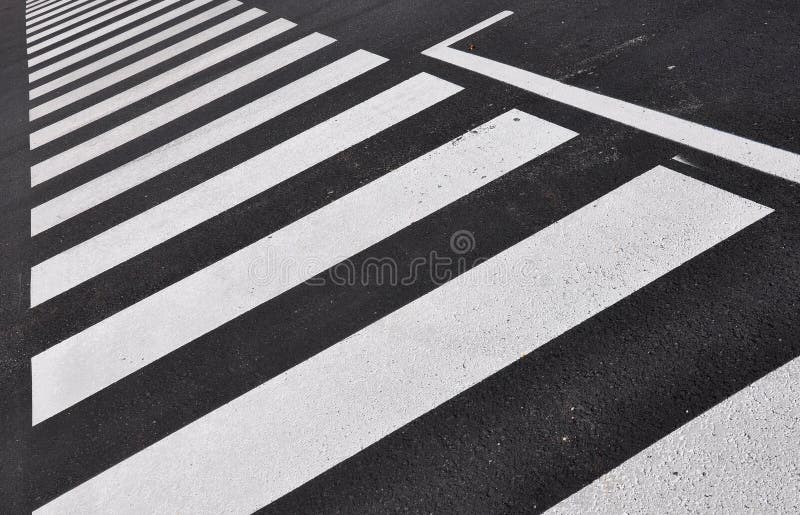 Zebrapad stock foto. Afbeelding bestaande uit gang, gestreept - 9852560