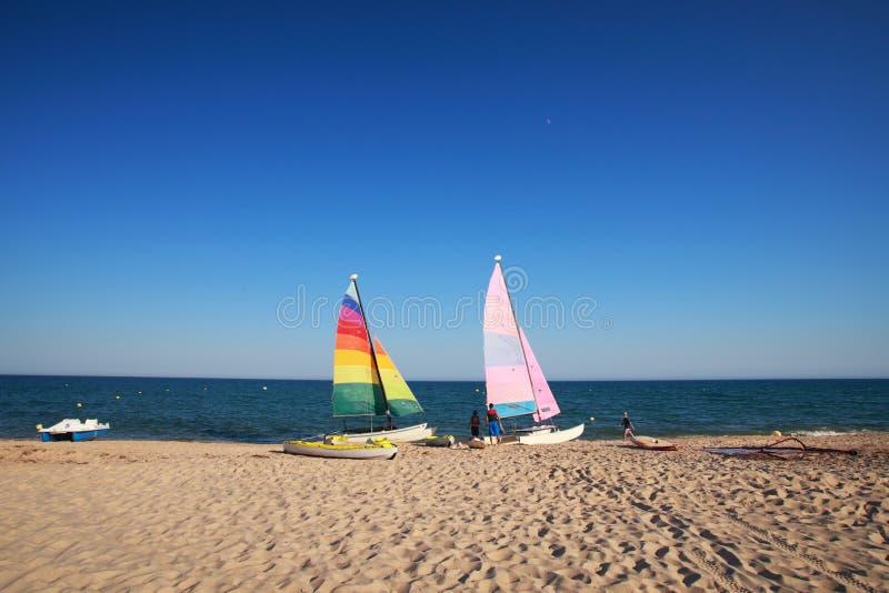 Zeilboten stock foto. Image of zomer, zeilboten, zeegezicht - 20893904