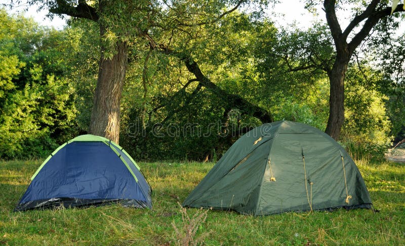 Zelt stockbild. Bild von freizeit, ausrüstung, wanderung - 43136295
