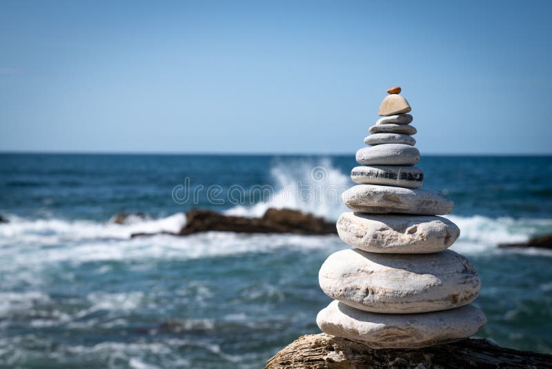 Zen Balanced Stones Stack -ocean and Waves Stock Photo - Image of ...