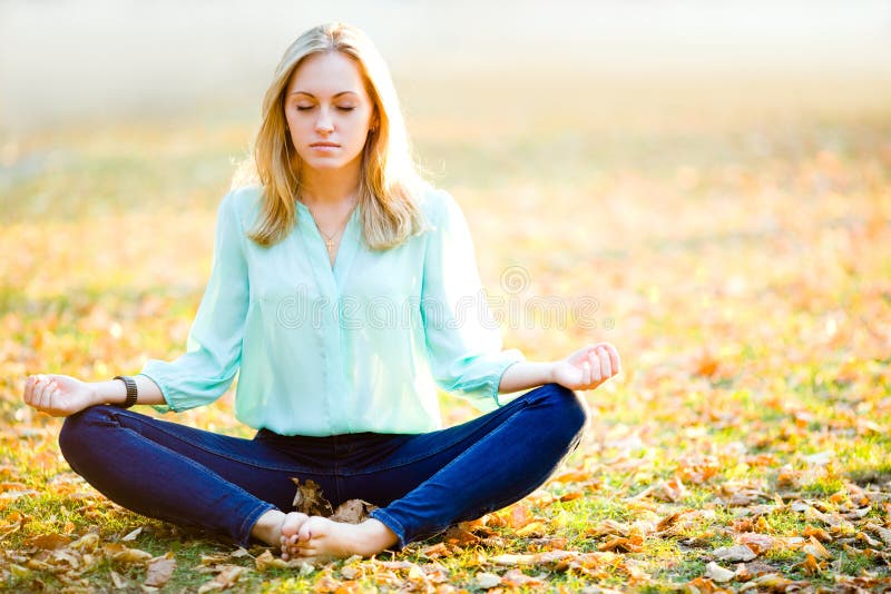 Student girl in auditorium stock image. Image of class - 27036513