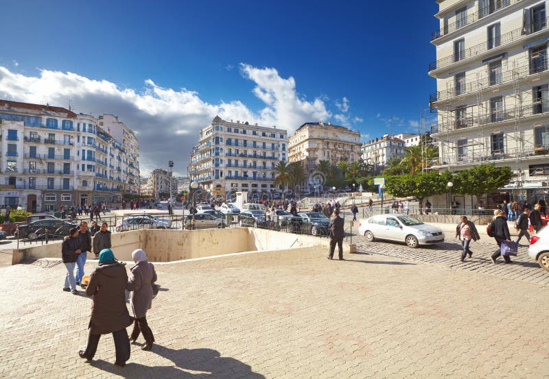 Algiers-Hauptstadt Des Algerien-Landes Stockbild - Bild von weiß, stadt ...