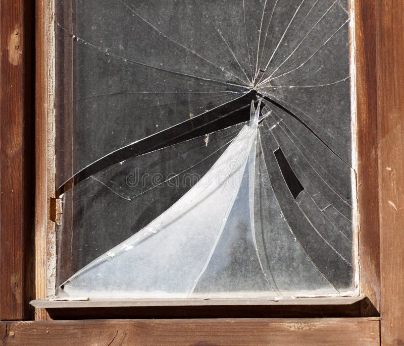 Zerbrochene Fensterscheibe stockbild. Bild von glas, falsch - 34376599