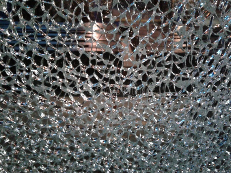 Zerbrochenes Glas stockbild. Bild von beweis, zerbrochen - 128542671