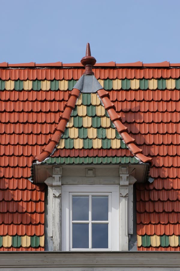 Gotischer Wiederbelebungsleuchtturm Des Ziegelsteines Mit Blauem Himmel ...