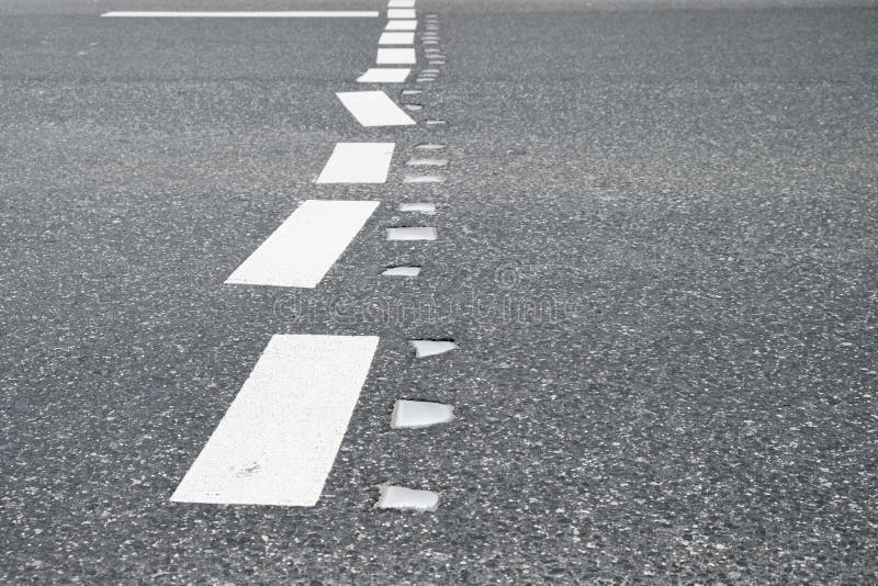 Zig Zag Line Road Marking Stock Photos - Free & Royalty-Free Stock ...