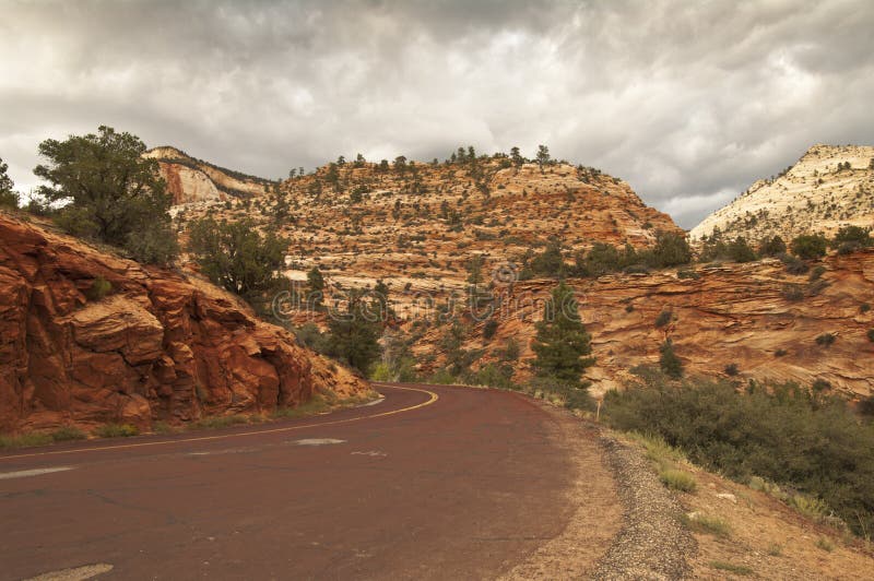 Zion nationalpark road stock image. Image of america - 17150957