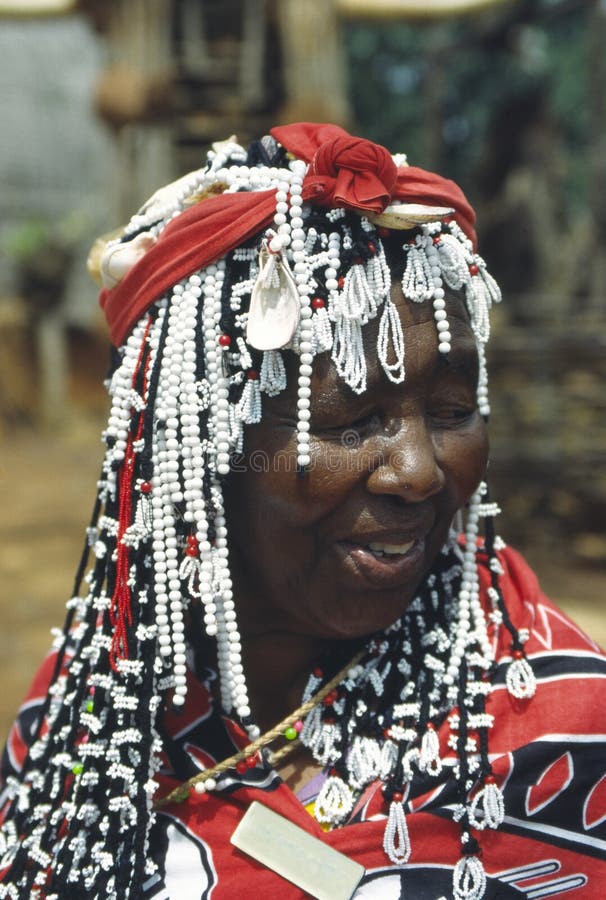 Zoeloes mamma's redactionele fotografie. Image of gemeenschap - 5440227