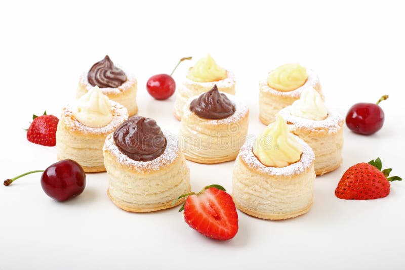 Vla Gevulde Volume-Au-openingen Met Fruit Stock Foto - Image of ...