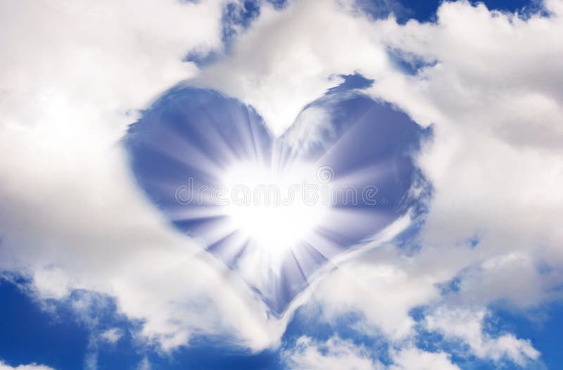 Zon En Wolken in De Vorm Van Hart Stock Foto - Image of liefde, symbool ...