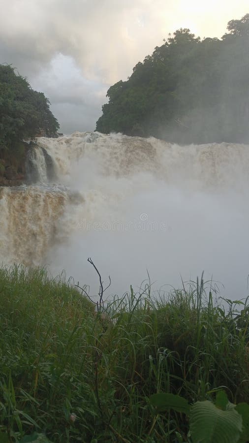 Zongo falls, Congo stock image. Image of mist, stream - 216008501