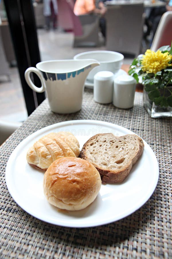 Zoom the Bread in a White Dish. Stock Image - Image of cooked, greasy ...