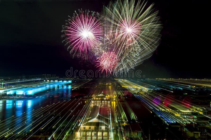 Triangular Firework Display Stock Photos - Free & Royalty-Free Stock ...