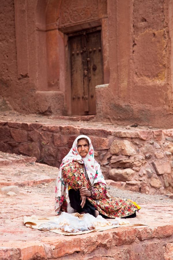 Zoroastrian Women Seling Goods Editorial Image - Image of persia, peace ...