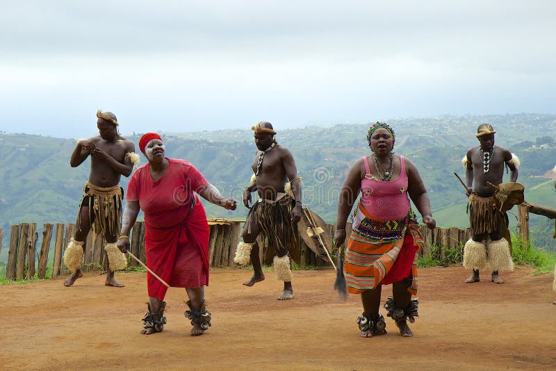 Zulu- Stam- Dans I Sydafrika Redaktionell Bild - Bild av dansare ...