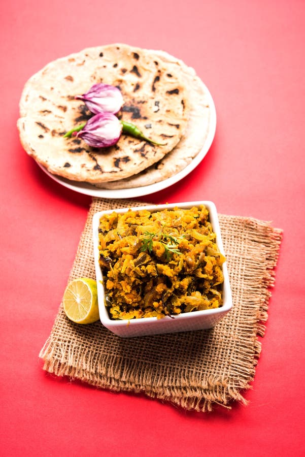 Zunka Bhakar Pithla O Pitla, Comida India Foto de archivo - Imagen de ...