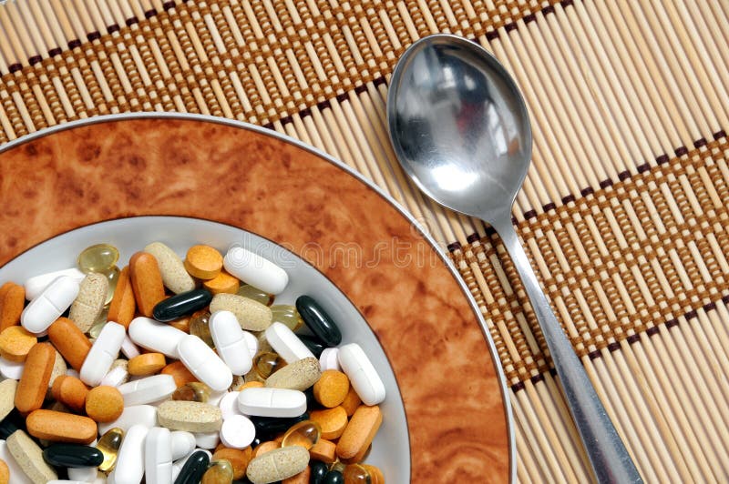 Zupne witaminy obraz stock. Obraz złożonej z choroba, wapnie - 3945949