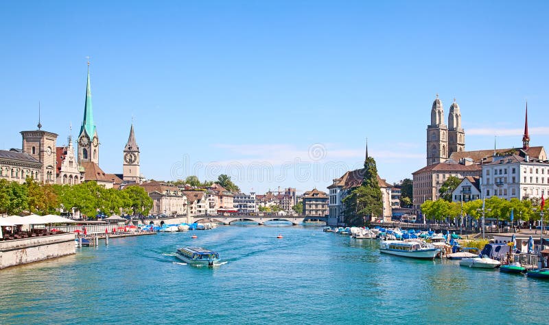 Zurigo in estate immagine stock. Immagine di moderno - 42027477