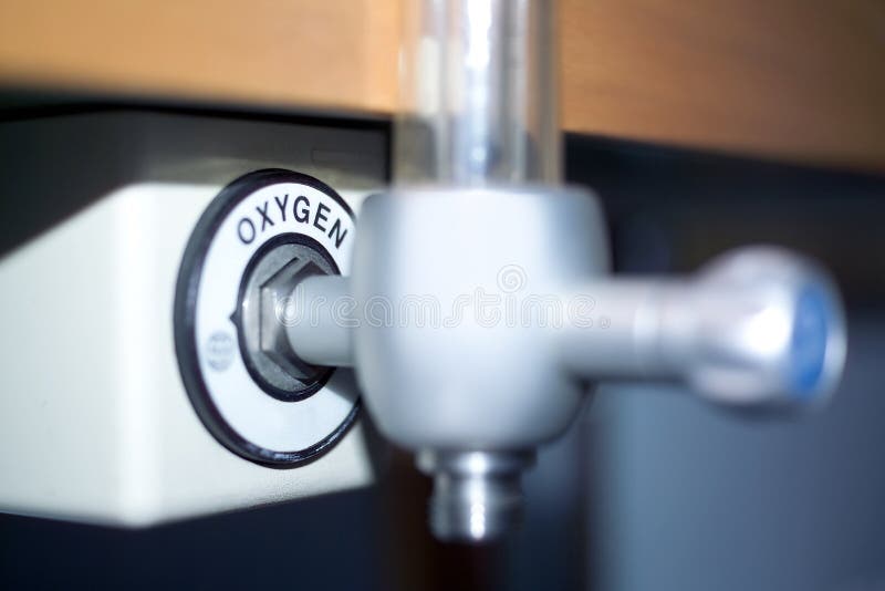 Zuurstofmasker stock foto. Image of blootgesteld, handen - 85348