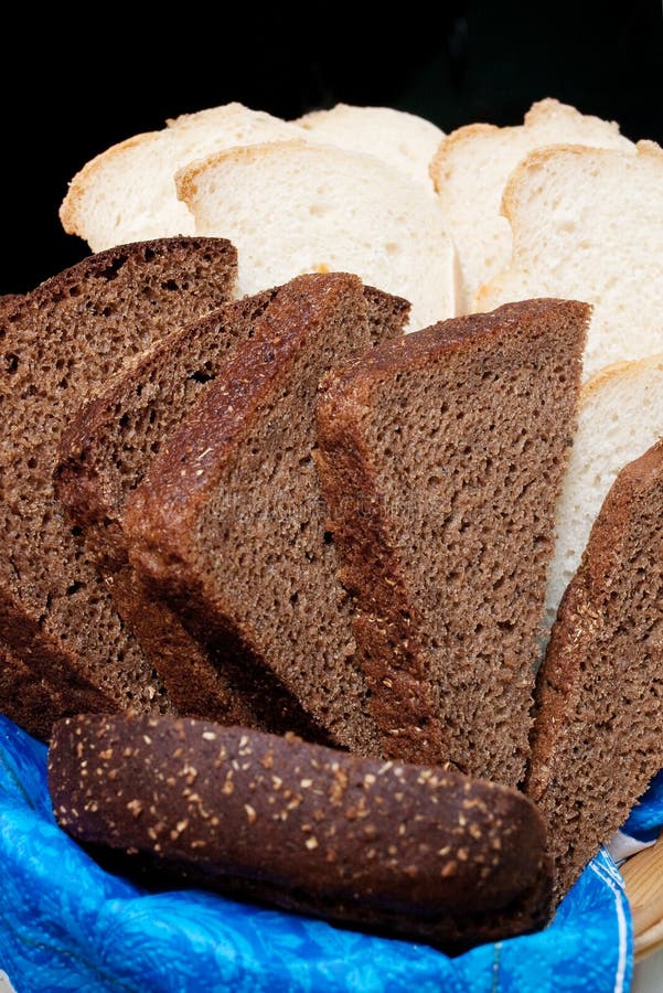 Zwart-wit brood stock foto. Image of brood, contrast - 11748838