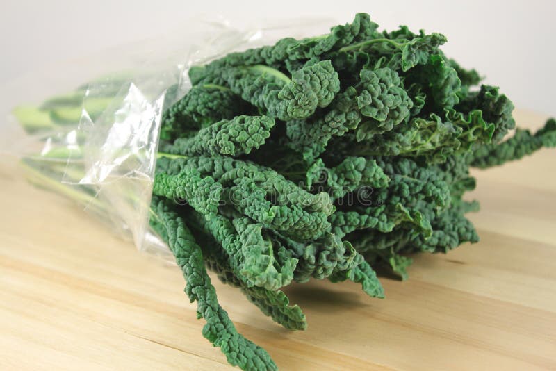 Zwarte Kool, Italiaanse Boerenkool Stock Afbeelding - Image of blad ...