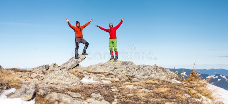 Bergsteiger, Die Im Blizzard Balancieren Stockbild - Bild von nave ...