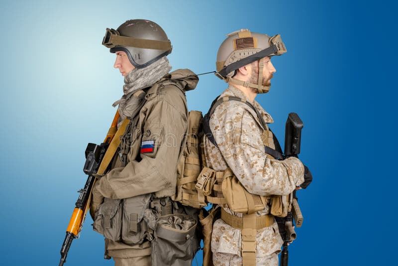 Zwei Soldaten Der Besonderen Kraft Stockbild - Bild von soldat, studio ...