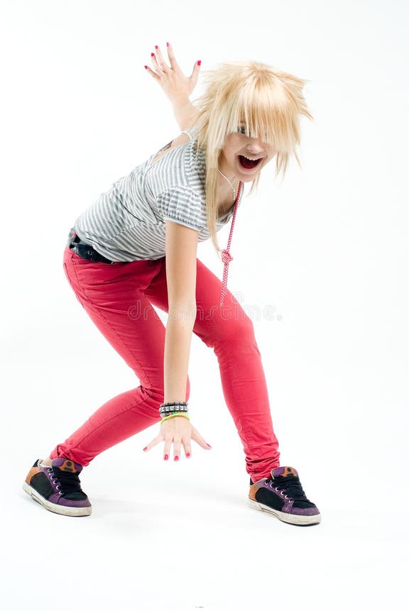 девушка emo screaming стоковое изображение. изображение насчитывающей способ - 9820545