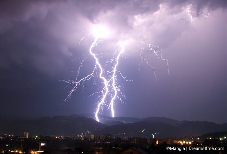 How to shoot lightnings - Dreamstime