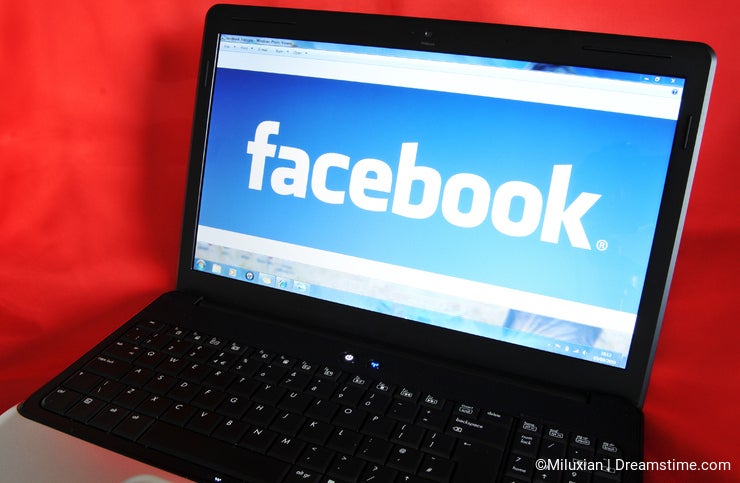 I am on Facebook NOW ! - Dreamstime