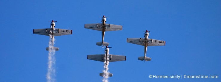 Photographing at an airshow - Dreamstime