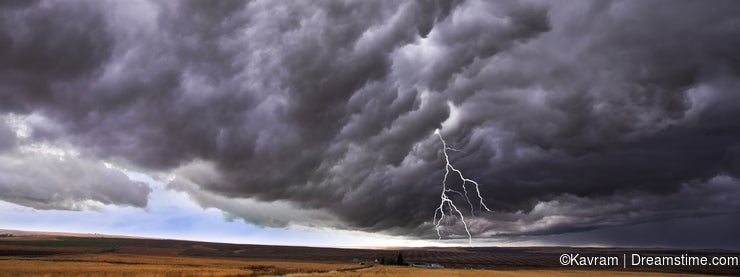 How to Photograph Lightning - Dreamstime