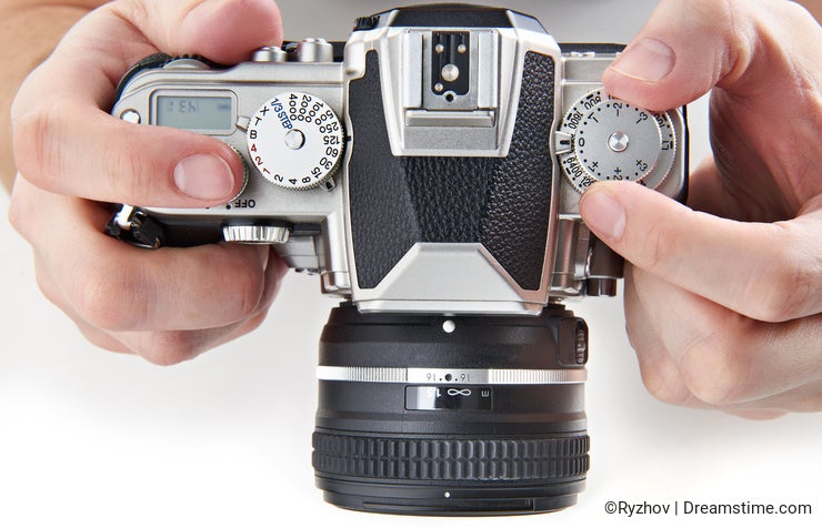 Tip of the Week: Get to Know Your Camera - Dreamstime