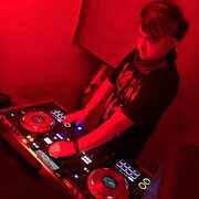 Mike DeBauche (Milwaukeesdjchex) - Contributor Profile on Dreamstime