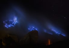 Blue Sulfur Flames, Kawah Ijen Volcano Stock Image - Image of burn ...