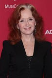Bonnie Raitt editorial stock image. Image of arrives - 23456389