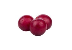 Drie rode pruimen stock afbeelding. Afbeelding bestaande uit vruchten ...