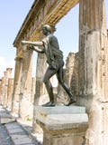 Apollo-standbeeld Stock Afbeeldingen - Afbeelding: 31367804