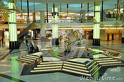 Al Ain Mall In The UAE Editorial Photo - Image: 22752166