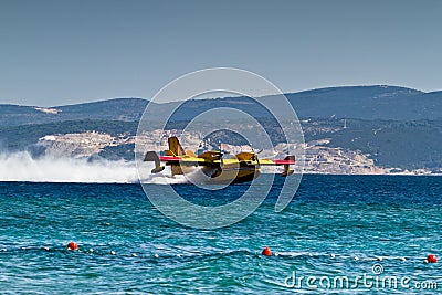 Amphibious Water Drop Firefighting Aircraft Stock Photography ...