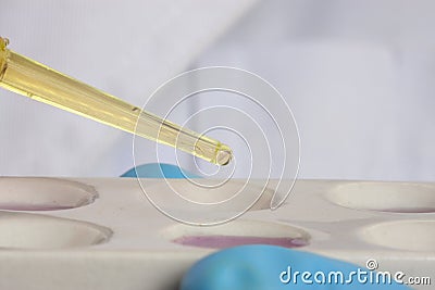 Analysing Chemical Reactions In Spot Plate Stock Image - Image: 4925281