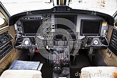 Beechcraft Super King Air B200 - Instrument Panel Stock Photography ...