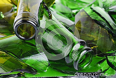 Botella Rota Imagenes de archivo - Imagen: 21411534