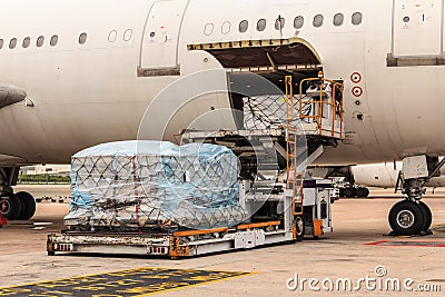 Airplane cargo loading Images - Search Images on Everypixel