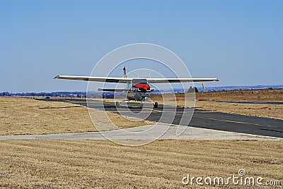 Cessna 210 Fotos de archivo - Imagen: 5176963