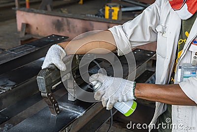 Checking Defect In Welded With Process Magnetic Particle TestingMT ...