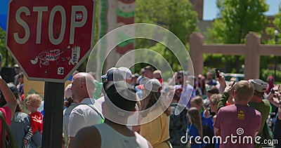 Crowd of Fans Cheering for Runners at the Ogden Marathon in Utah Stock ...