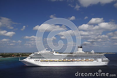 Cruise Ship Side Profile Royalty Free Stock Photos - Image: 13636178