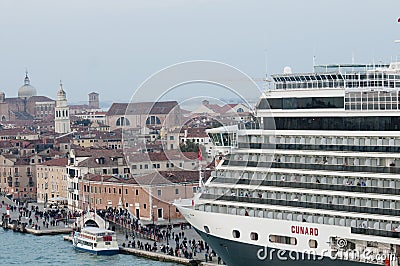 Cruise Ship In Venice Editorial Stock Photo - Image: 17080333