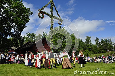 Dance Around The Midsummer Tree Editorial Photography - Image: 17579232